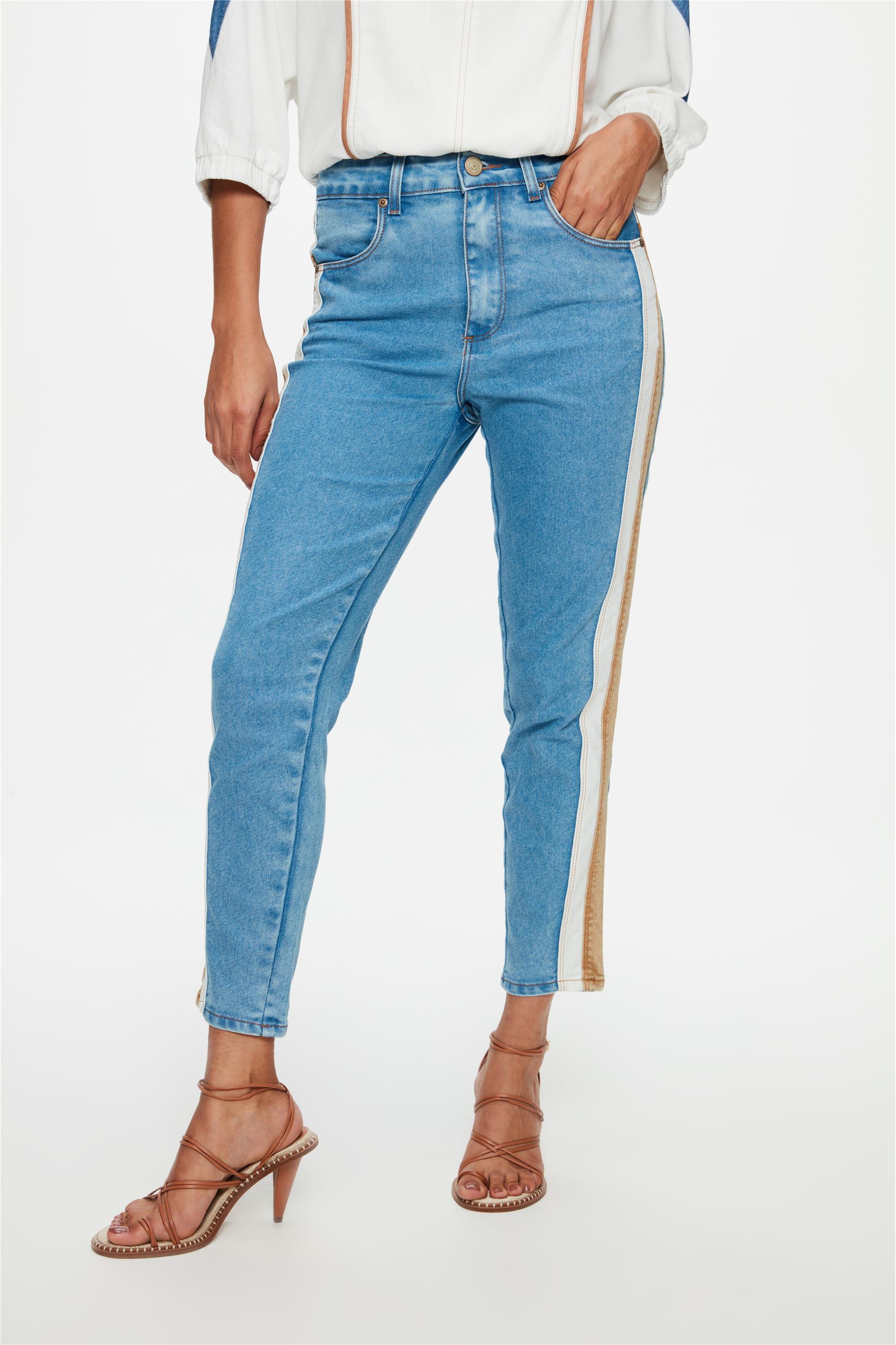 Calça Jeans Claro Slim com Recortes - Damyller